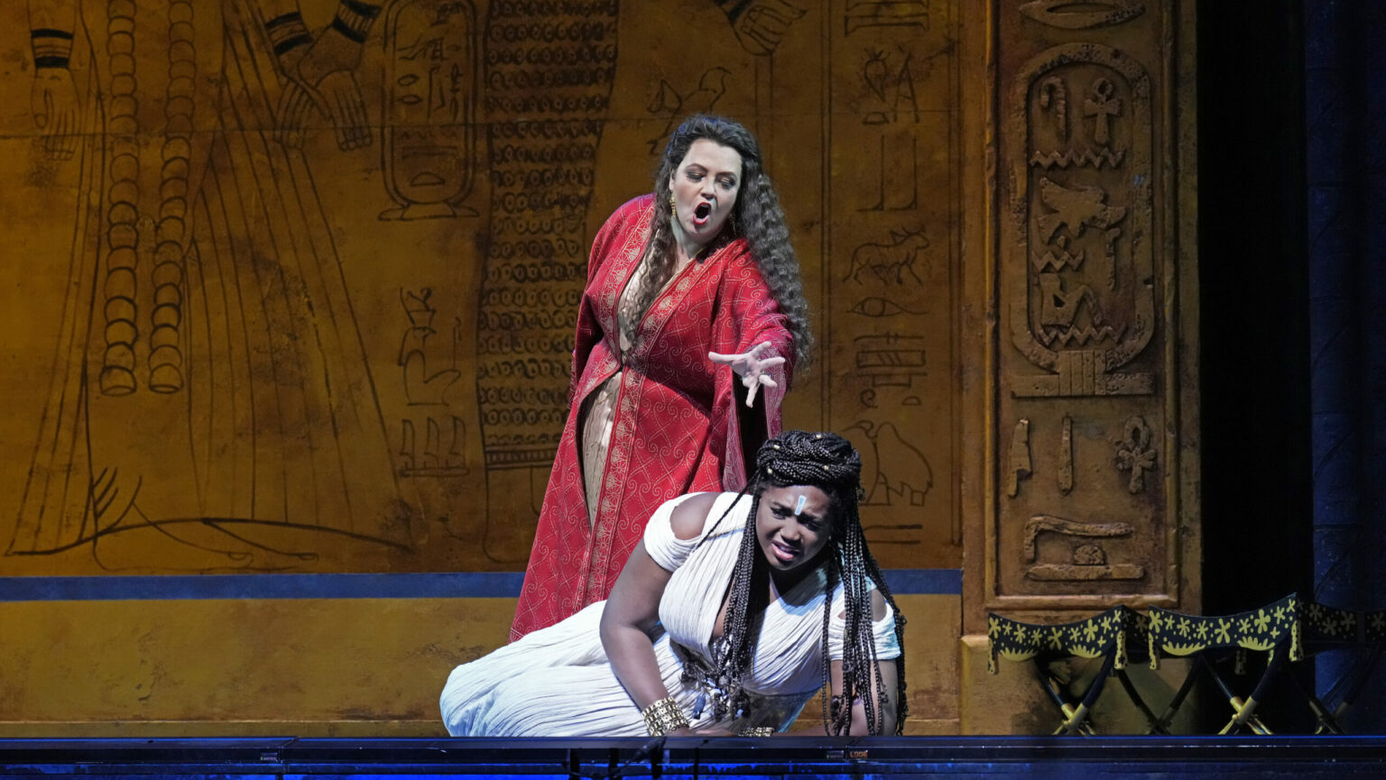 Aïda Broadcast & Live Chat - Parterre Box