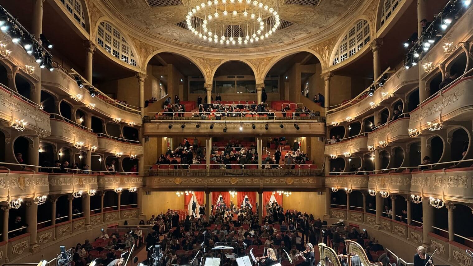 Teatro la Fenice - Maria Egiziaca Broadcast & Live Chat - Parterre Box